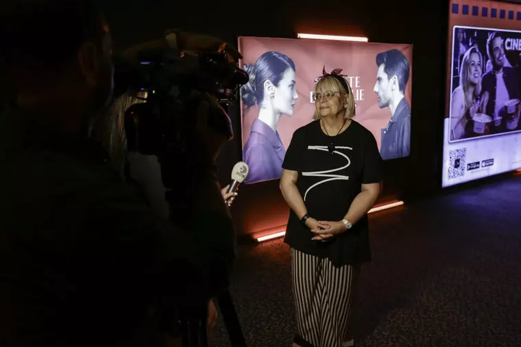 Avanpremieră cu fast, aseară, pentru serialul “Secrete de familie”, ce va avea premiera miercuri ...