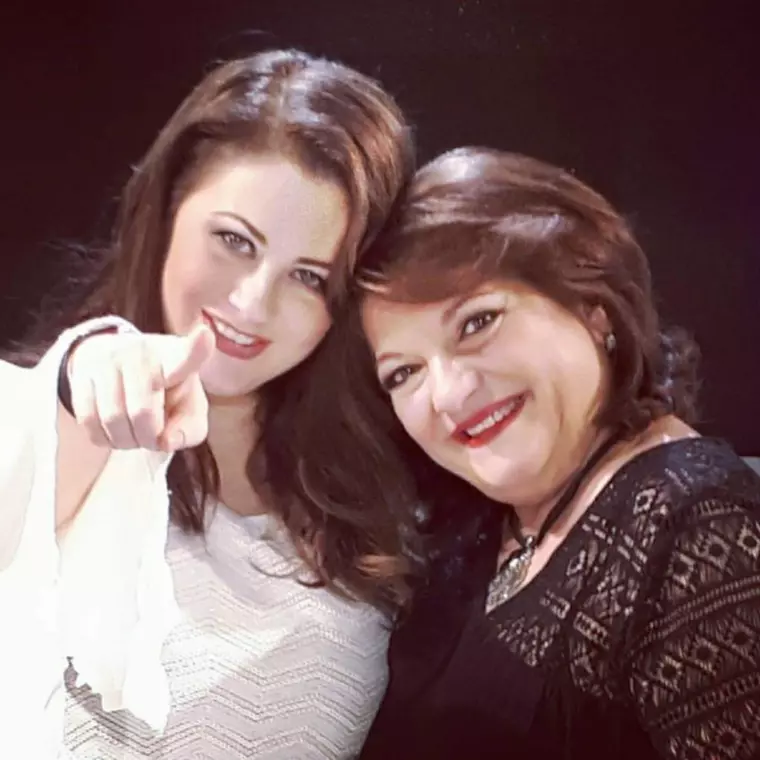 Carmen Movileanu, fosta crainică TVR, vocea de la „Teleenciclopedia ...