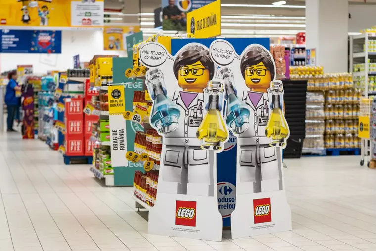 Joaca vine cu 40% reducere la LEGO®, în Carrefour | Unica.ro