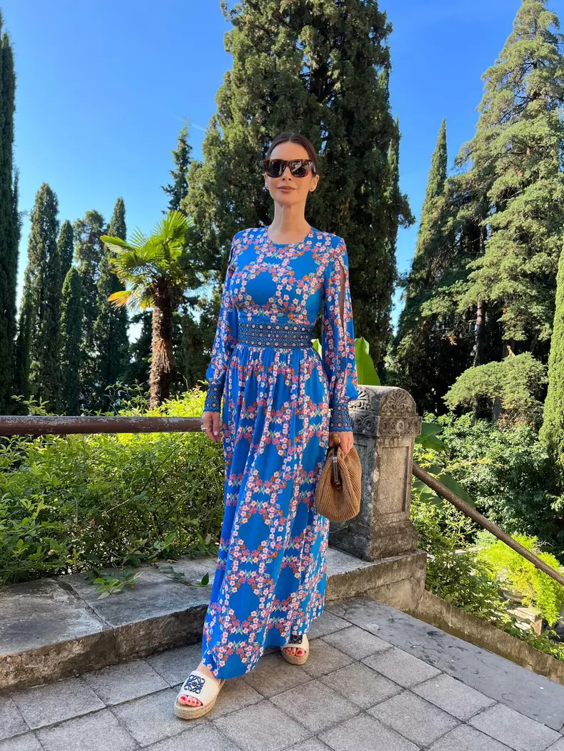 andreea berecleanu intr-un cadru de poveste | Unica.ro