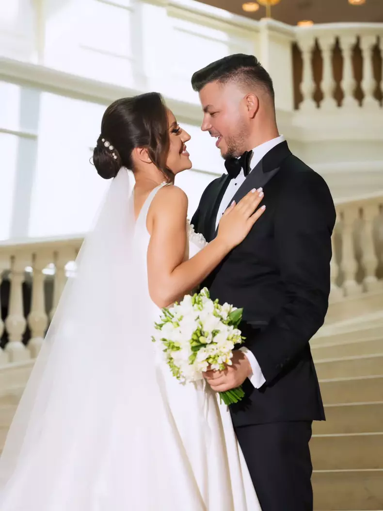 Valentin Luca și Roxana Ghiorghian s-au căsătorit religios. Imagini ...