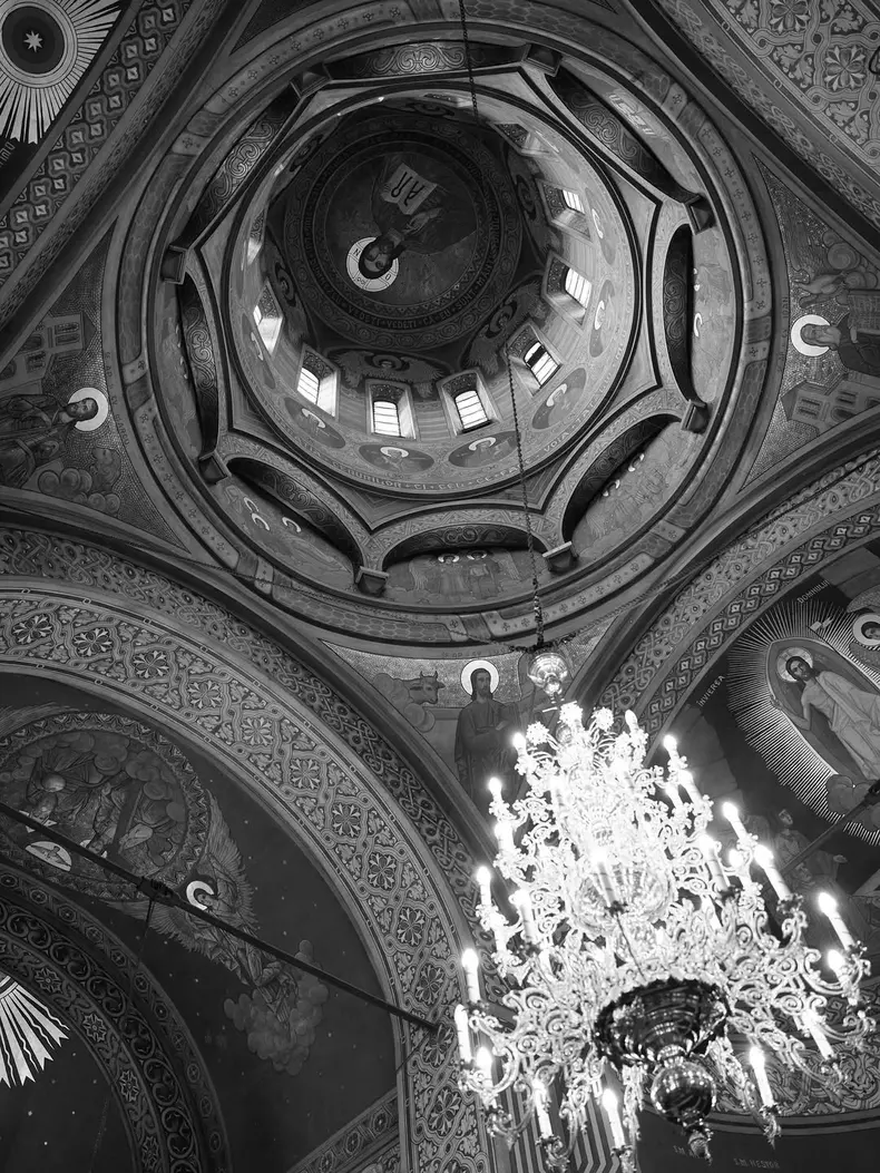 Cât costă rochia purtată de Elena Hagi la botezul fiului ei. Soția lui ...