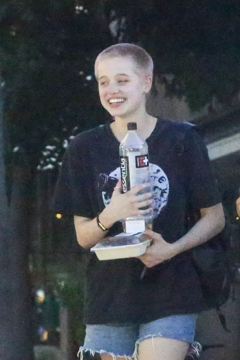 Shiloh Jolie Pitt | Unica.ro