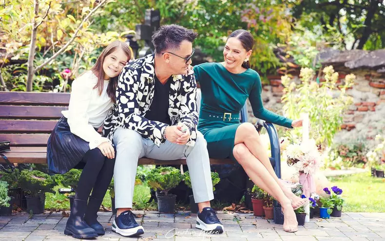 Cum arată casa în care locuiesc Irina și Răzvan Fodor. Vila are șapte ...