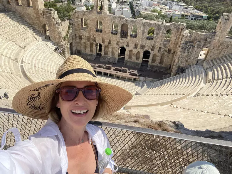 medeea-marinescu9 | Unica.ro