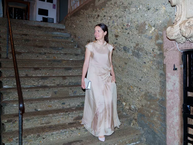 rochie 1 mirabela gradinaru din spate | Unica.ro