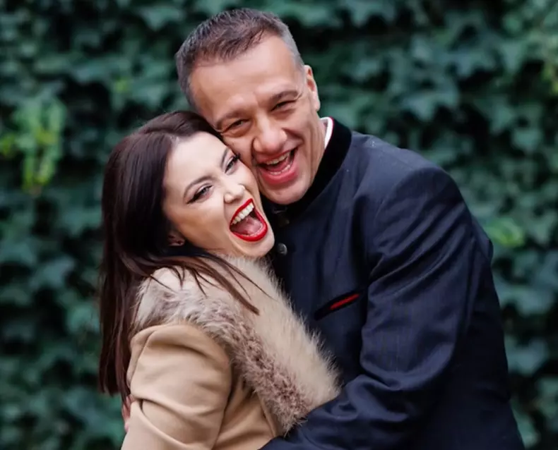 anca_dumitra_din_las_fierbinti-5 | Unica.ro