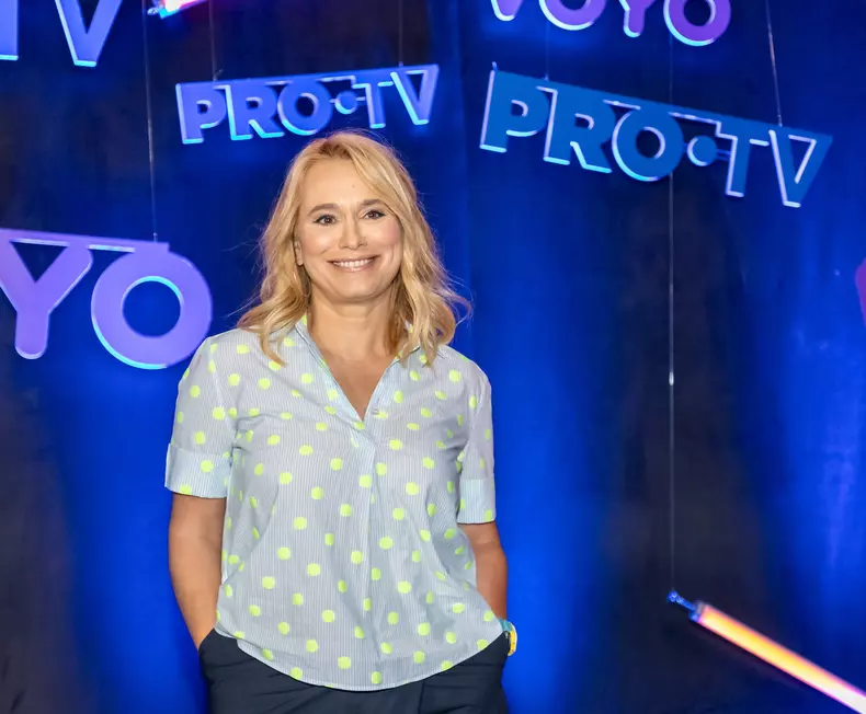 Andreea Esca | Unica.ro