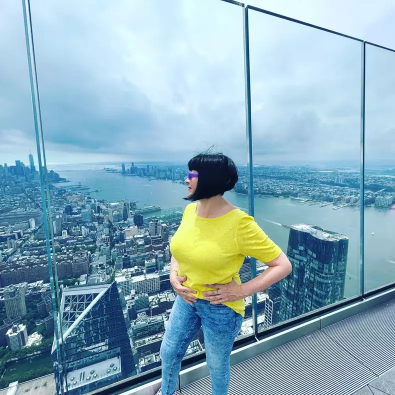 neti sandu 54 | Unica.ro