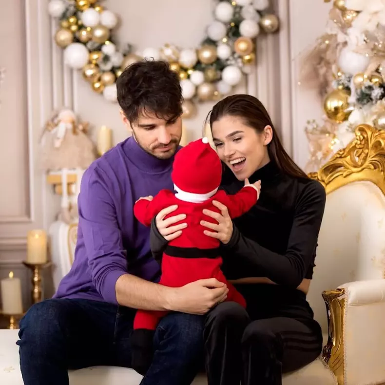 Fiul lui Theo Rose și al lui Anghel Damian a împlinit 2 ani. Ce mesaj a transmis artista pentru ...