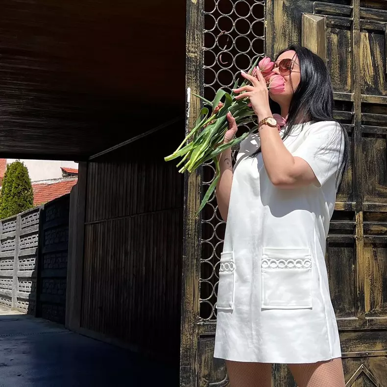 Deea Maxer ar avea un nou iubit. Fosta soție a lui Dinu Maxer radiază ...
