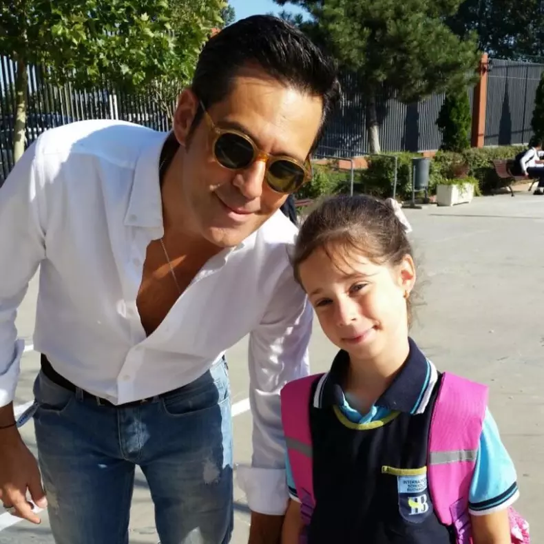 Ștefan Bănică a împlinit 57 de ani. Violeta, singura sa fiică, a ...