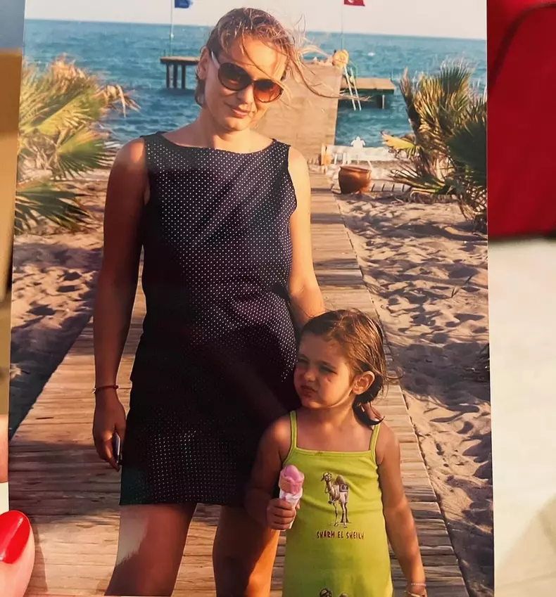 Andreea Esca a dezvăluit imagini de colecție alături de cei doi copii ...