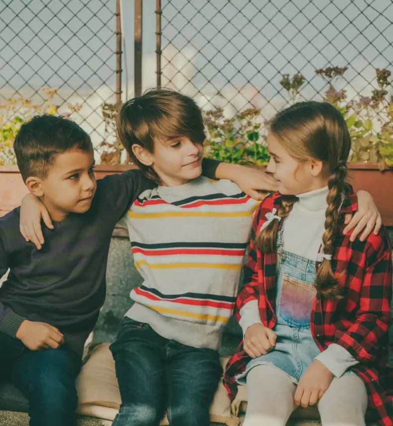 Smiley Locul sfințește omul | Unica.ro