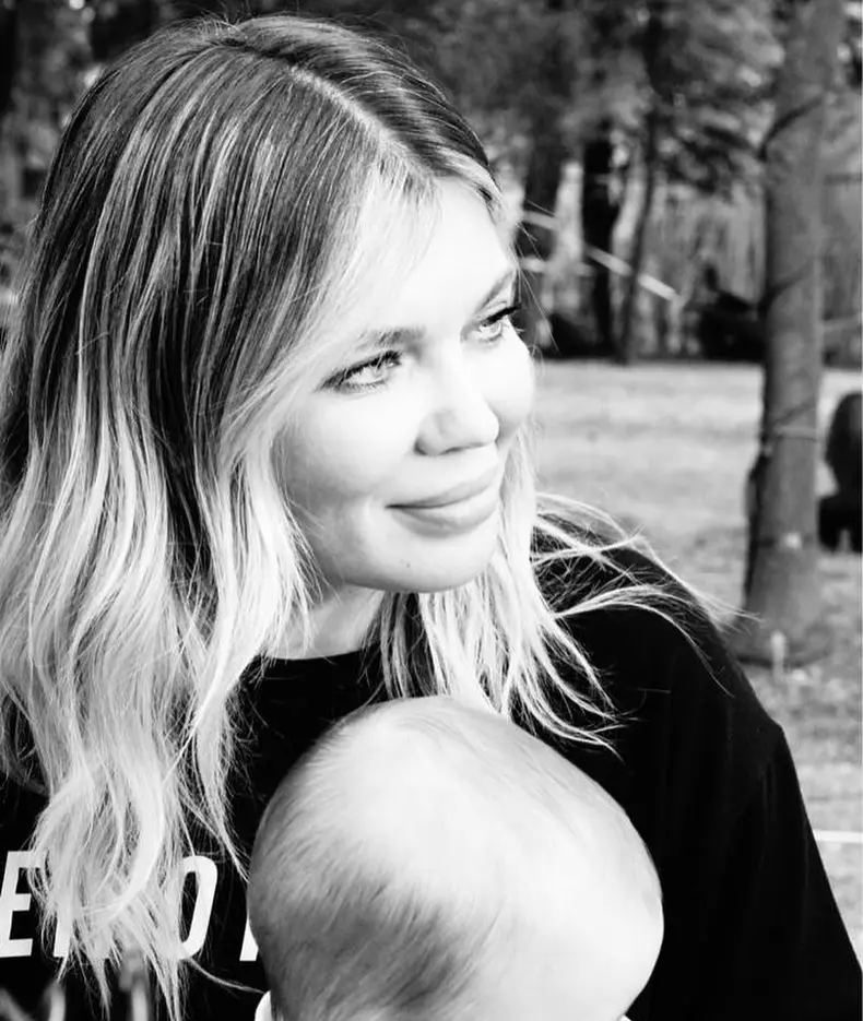 Gina Pistol Smiley copil fiica Josephine Ana Maria | Unica.ro