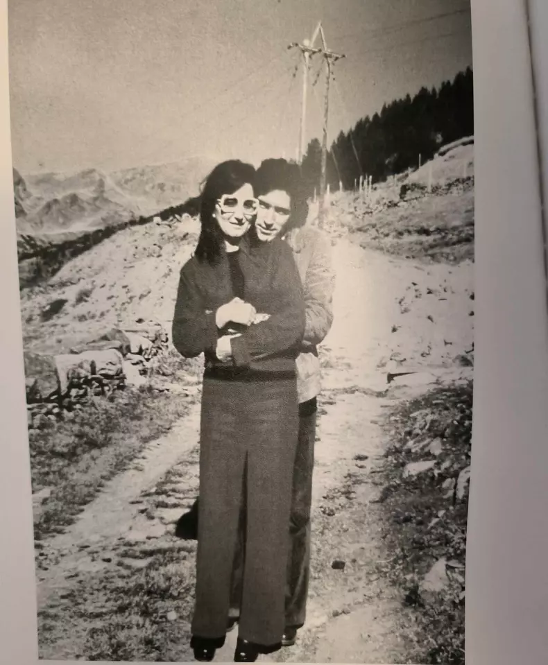 Mioara Roman în Franța înainte de căsătoria cu Petre Roman, circa 1974 ...