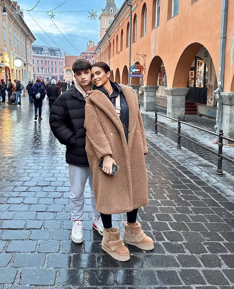 Geanina Ilieș revine la pupitrul știrilor. „O să vă placă noul concept ...