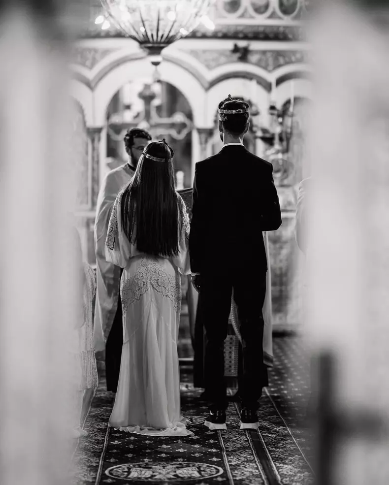 Primele imagini de la nunta lui Theo Rose. Artista a ales o rochie de mireasă atipică: „Simplu ...