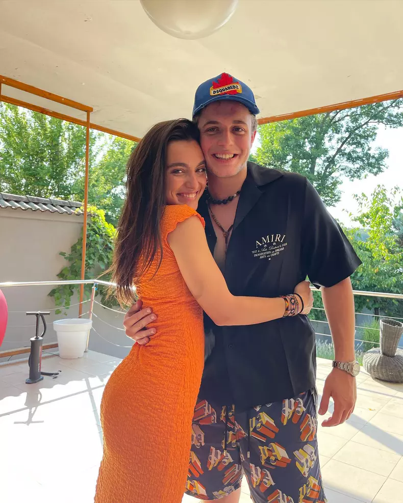 Alexia Eram frate Aris Eram America Express 2023 (3) | Unica.ro