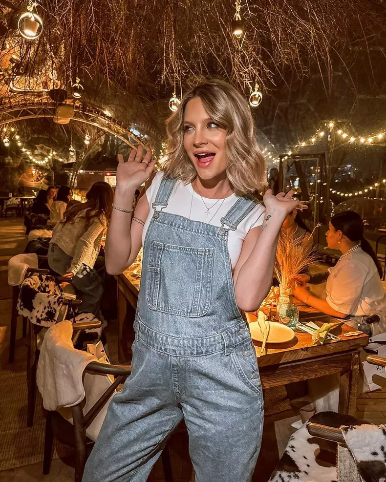 Ana Baniciu a născut. Artista a devenit mamă pentru prima dată - Ana ...