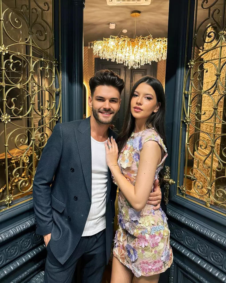 Edward Sanda, laude la adresa soției sale, Cleopatra Stratan. Artistul ...