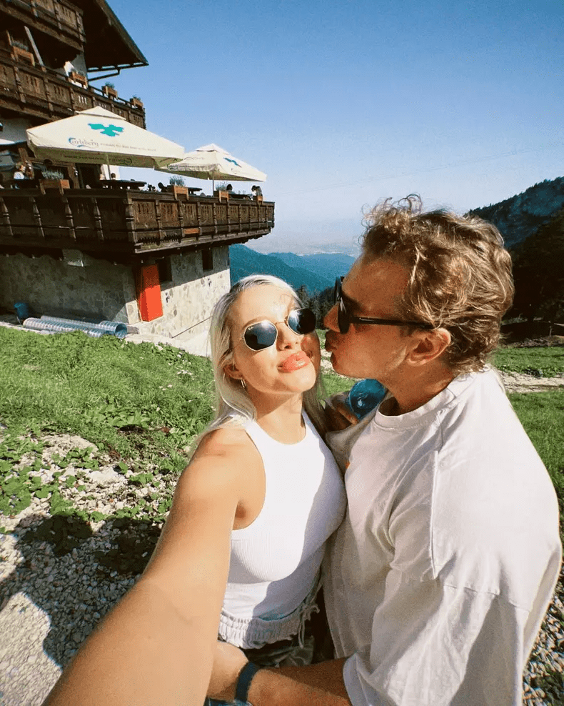 Carmen Grebenişan şi Alex Militaru | Unica.ro