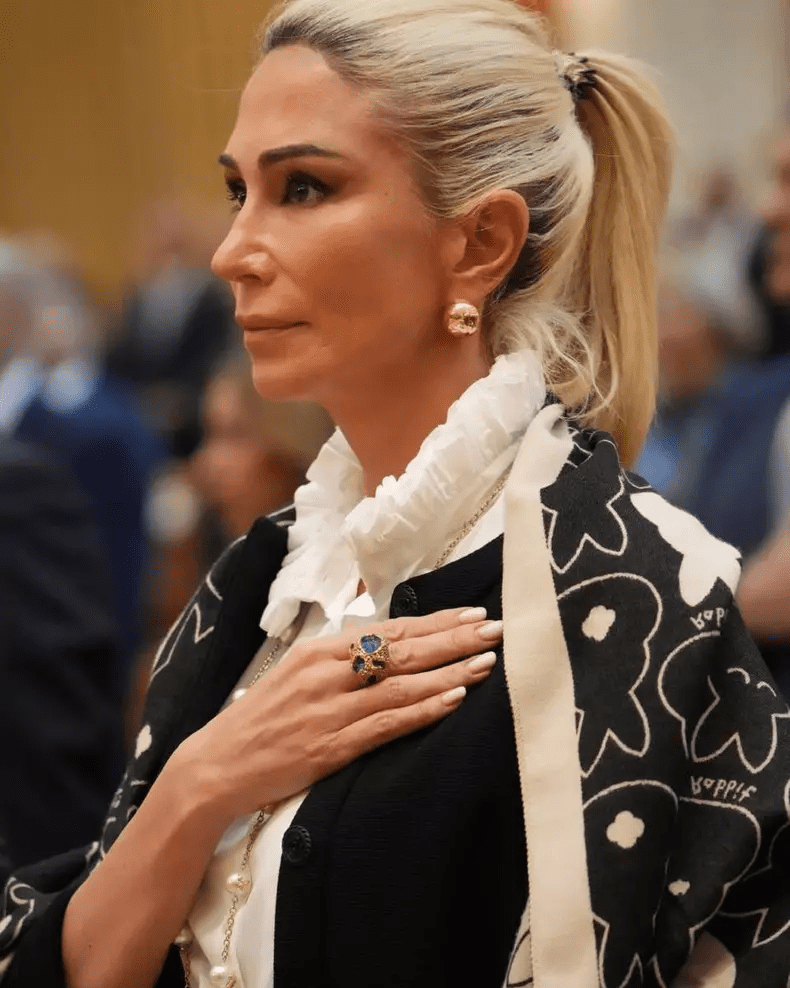 La ce operaţii estetice ar fi apelat Raluca Turcan. Transformarea ...