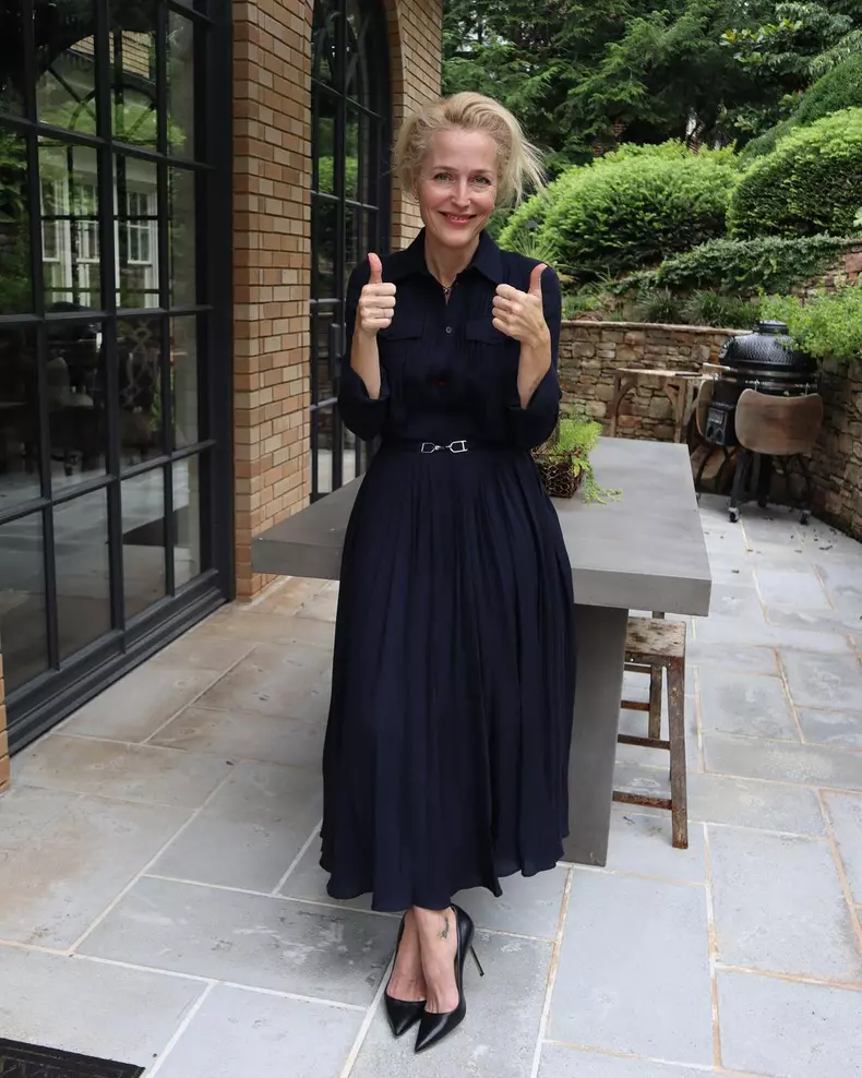 Gillian Anderson Insta (4) | Unica.ro