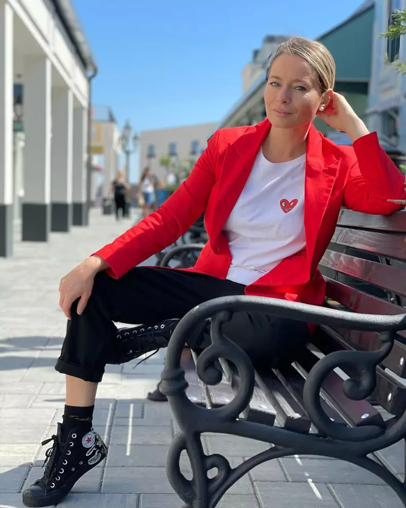 laura-cosoi-insta-2 | Unica.ro