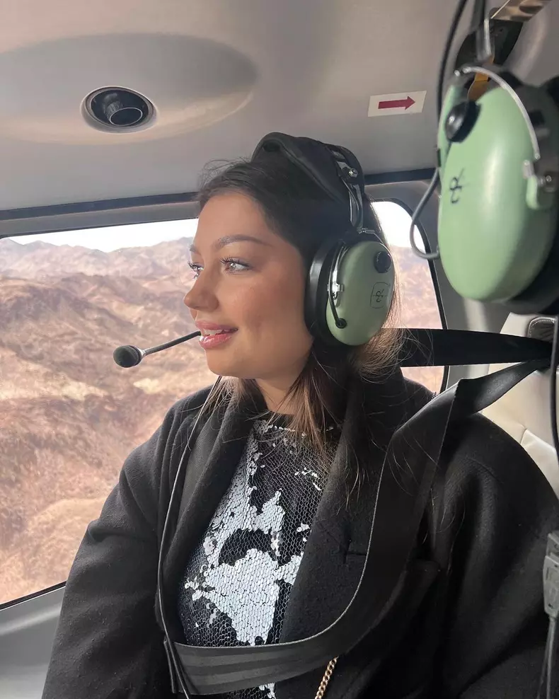 maria speranta fiica actritei adriana trandafir a implinit 23 de ani (3 ...