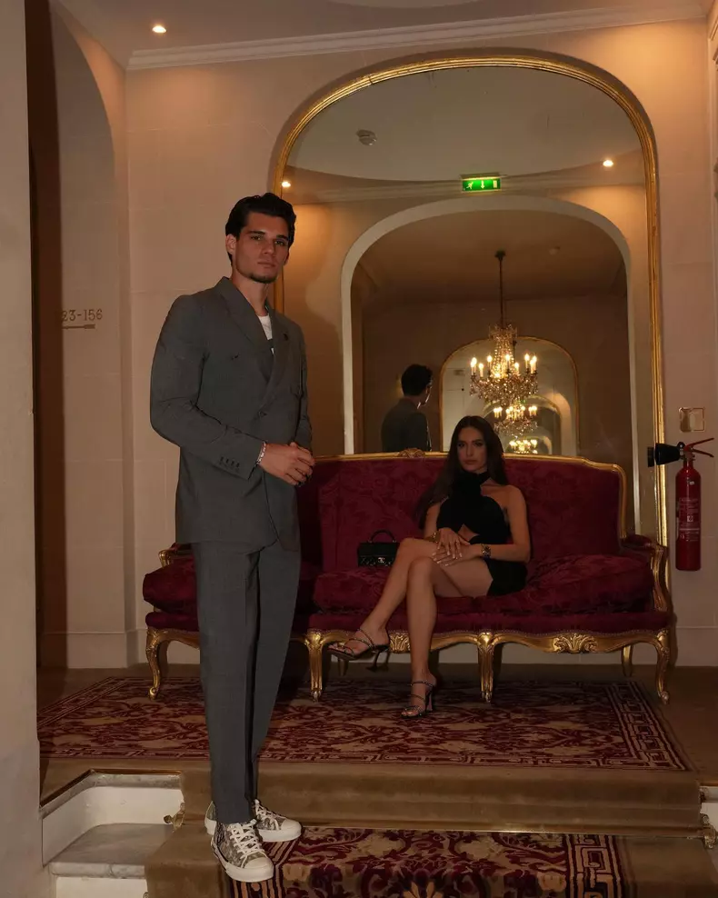 Ianis Hagi Elena Tănase logodnă Paris (2) | Unica.ro