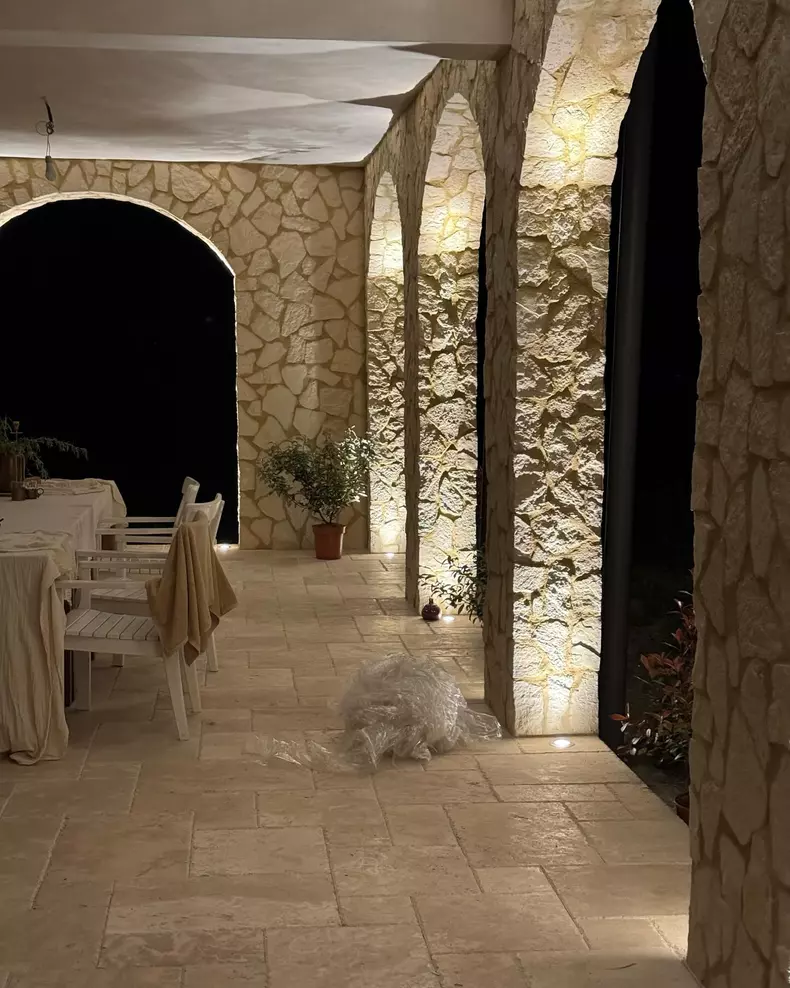 Adela Popescu și Radu Vâlcan casa Șușani (6) | Unica.ro