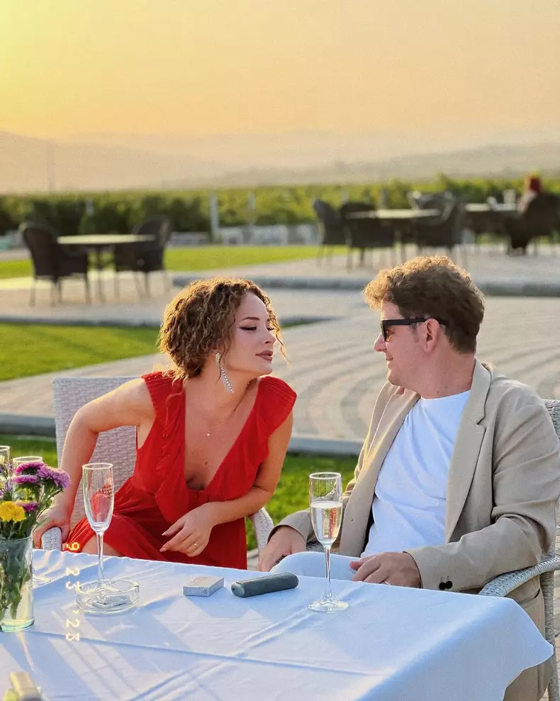 Diana Roman și Vlad Zamfirescu și-au botezat fetița. Imagini inedite de ...