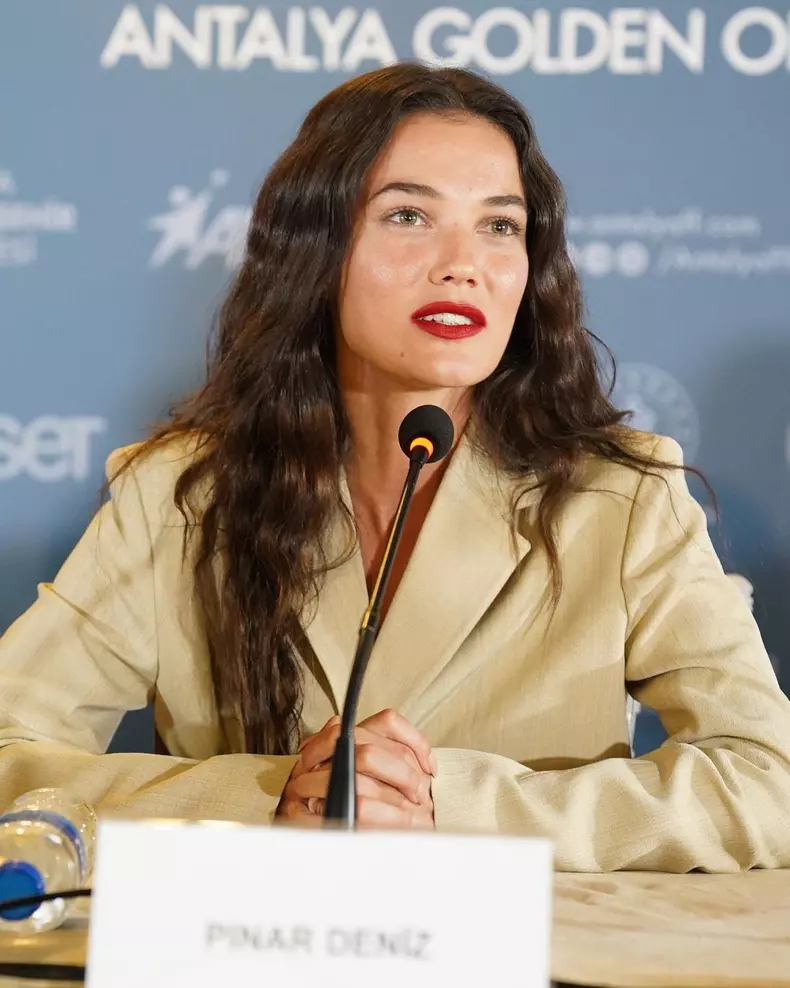 Cine este Pinar Deniz, Ceylin din serialul „Secrete de familie” de la ...