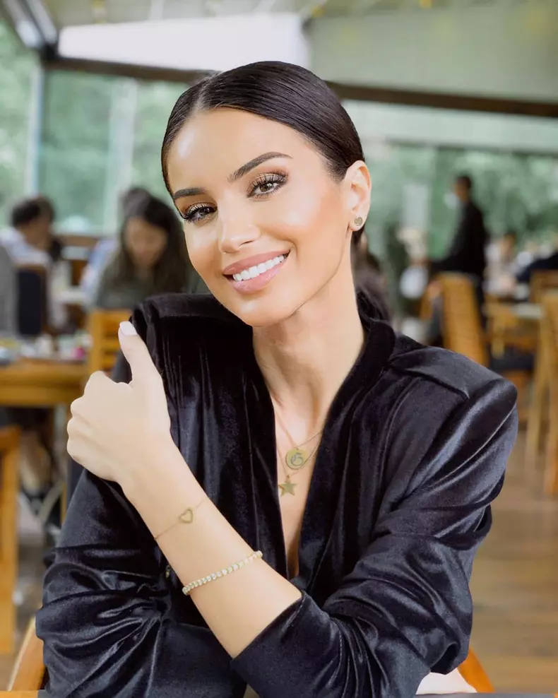 Geanina Ilieș revine la pupitrul știrilor. „O să vă placă noul concept ...