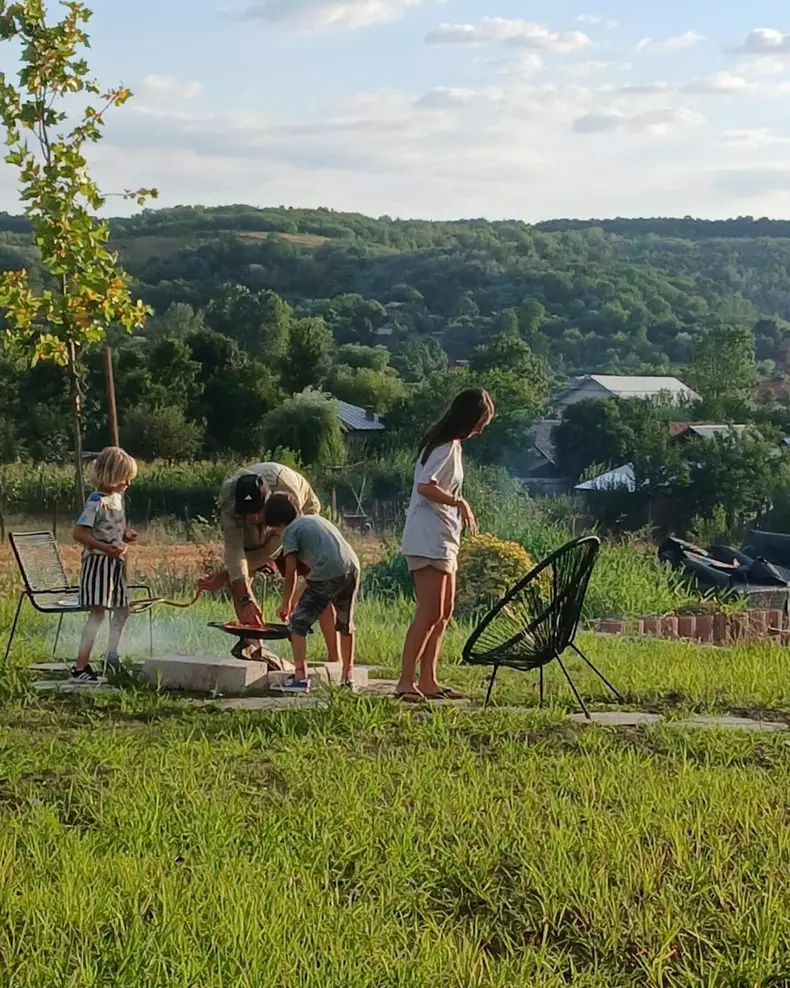Noi imagini din casa de la Șusani a Adelei Popescu. „Am tot promis un ...