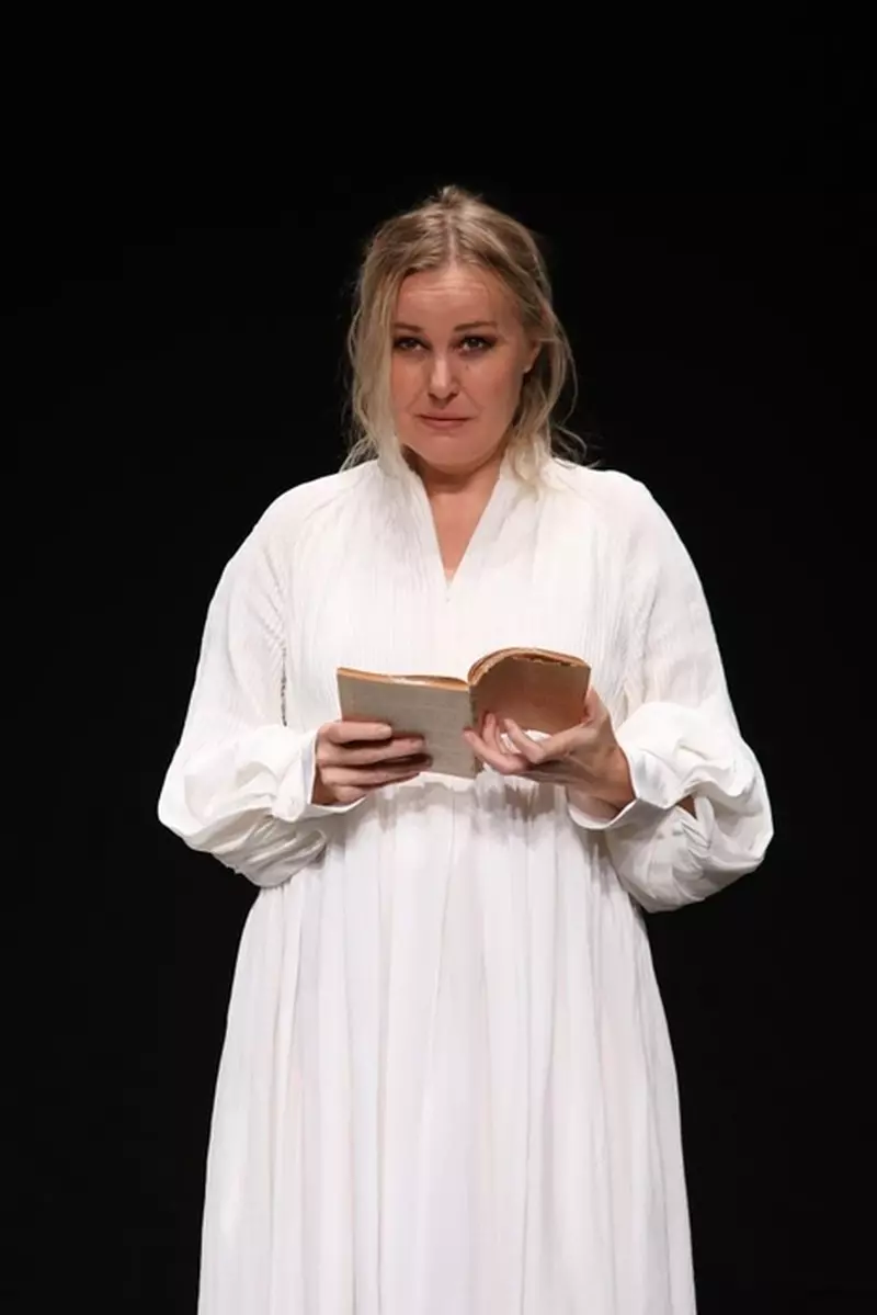 Tania Popa, una dintre cele mai apreciate actriţe ale Teatrului ...