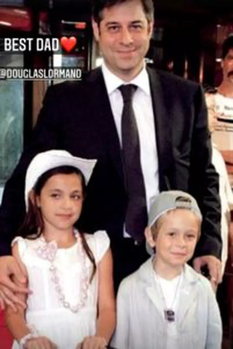 Imagini inedite cu familia Andreei Esca. Cum arată părinții soțului ei ...