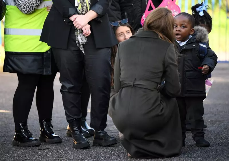 Kate Middleton, gest emoționant în timpul unei vizite la un centru ...
