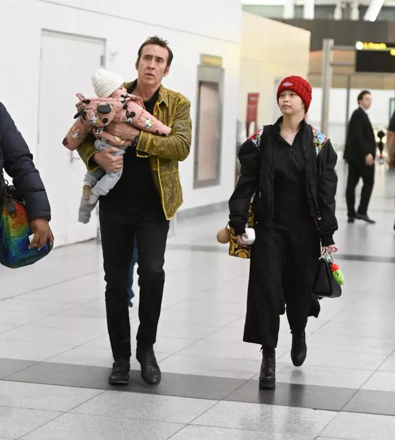 Nicolas Cage, primele imagini alături de soția sa, Riko Shibata și ...