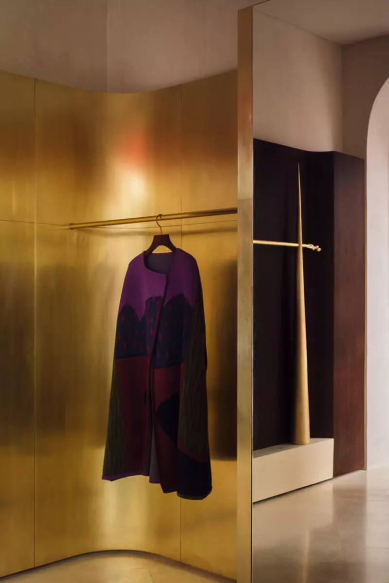 Primul Ami Amalia Flagship Store din București - Elle.ro