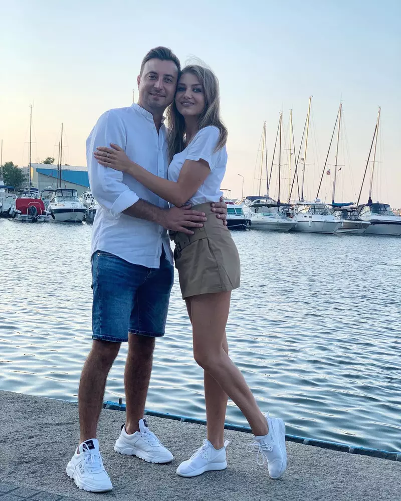 Valentin Sanfira și Codruța Filip au aniversat cinci ani de la prima ...