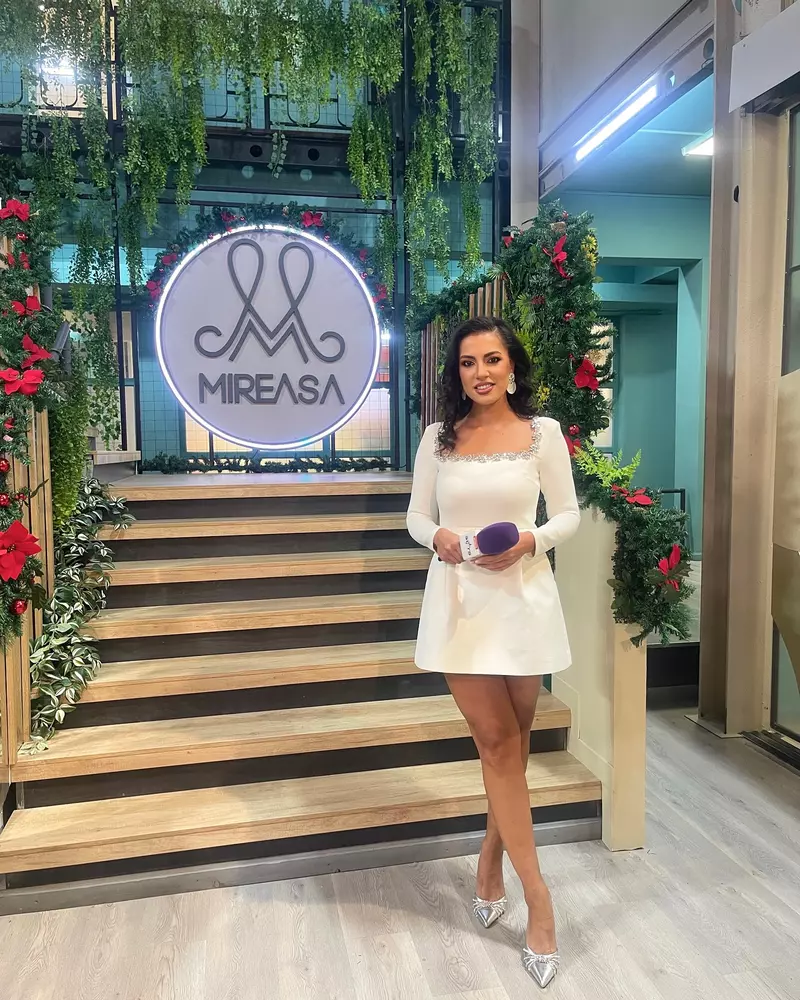 Cine este Raluca Preda, prezentatoarea care a înlocuit-o pe Gabriela Cristea la emisiunea ...