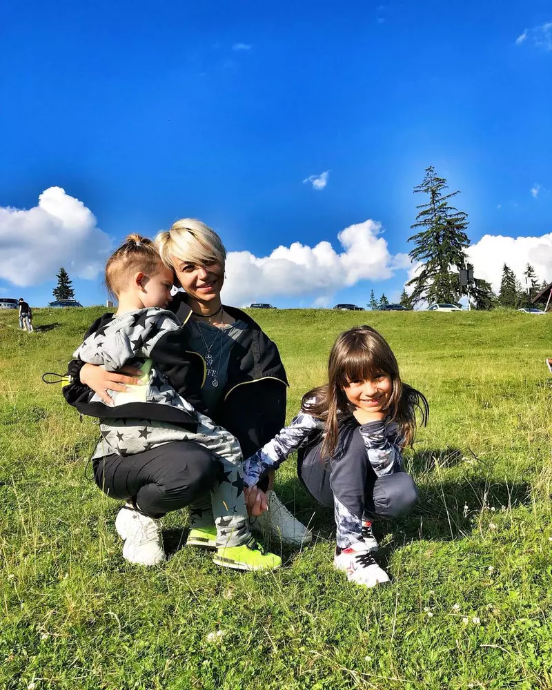 Giulia Anghelescu are probleme cu fiul și cu fiica ei