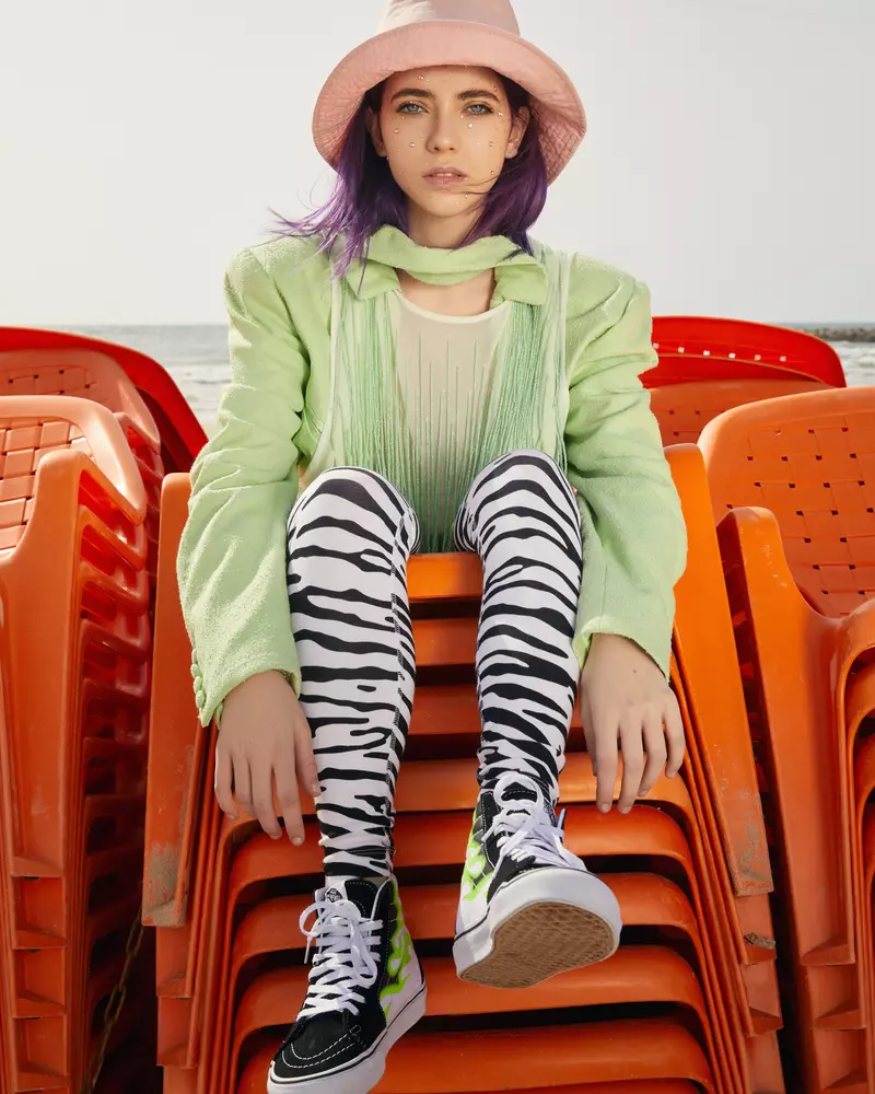 Ce alt domeniu o pasionează pe Roxen în afara muzicii: „În continuare ...