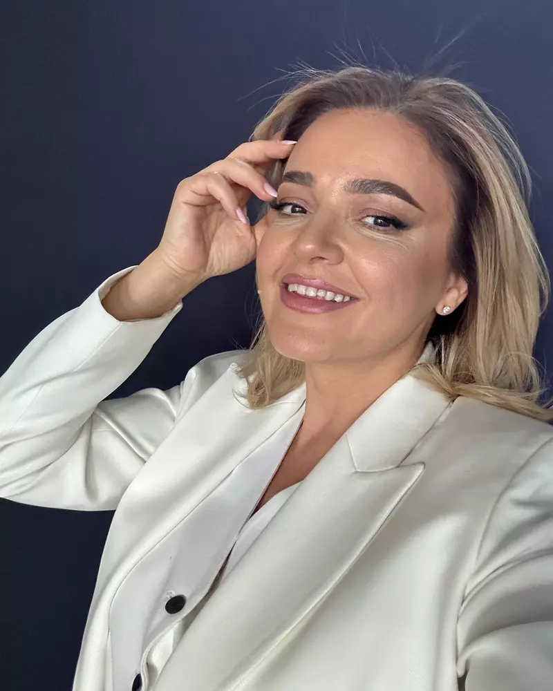 Cristina Bâtlan de la „Imperiul Leilor” și iubitul Petru s-au logodit ...