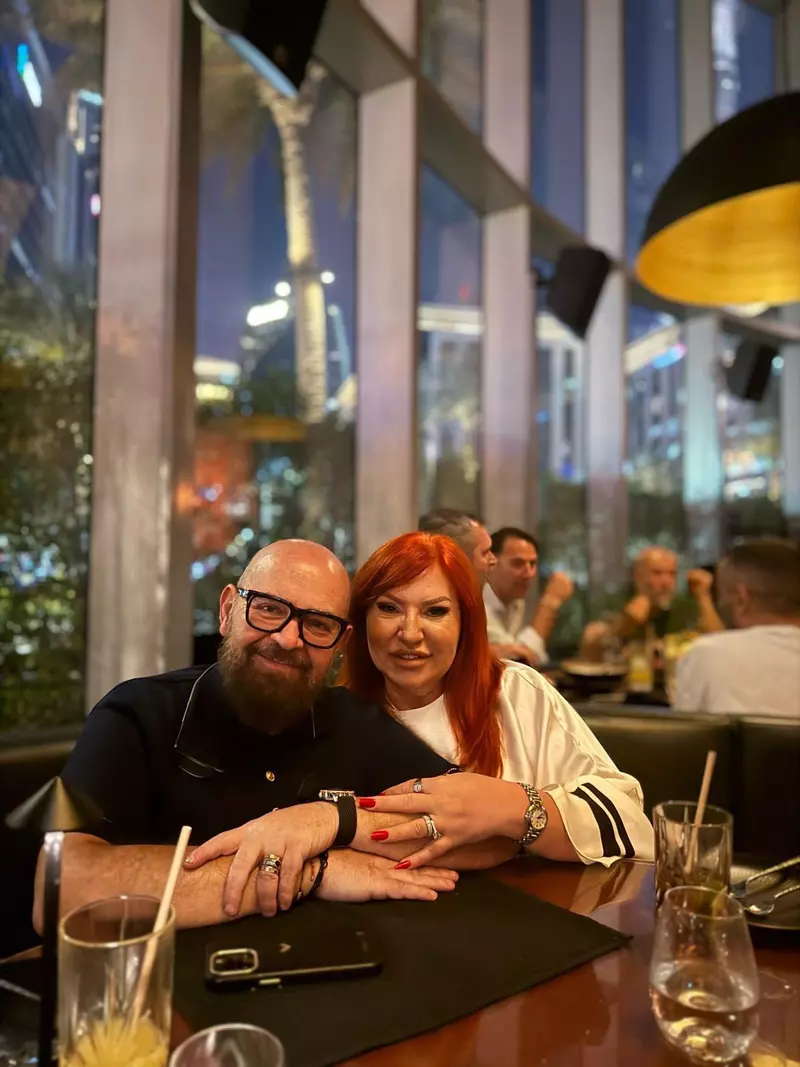 Cine este și cu ce se ocupă Iulia, soția lui Piedone. Sunt împreună de ...