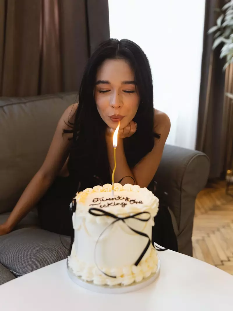 Cum arată Ianca, fiica lui Răzvan Simion, la 21 de ani. Ce meserie vrea să practice | avantaje.ro