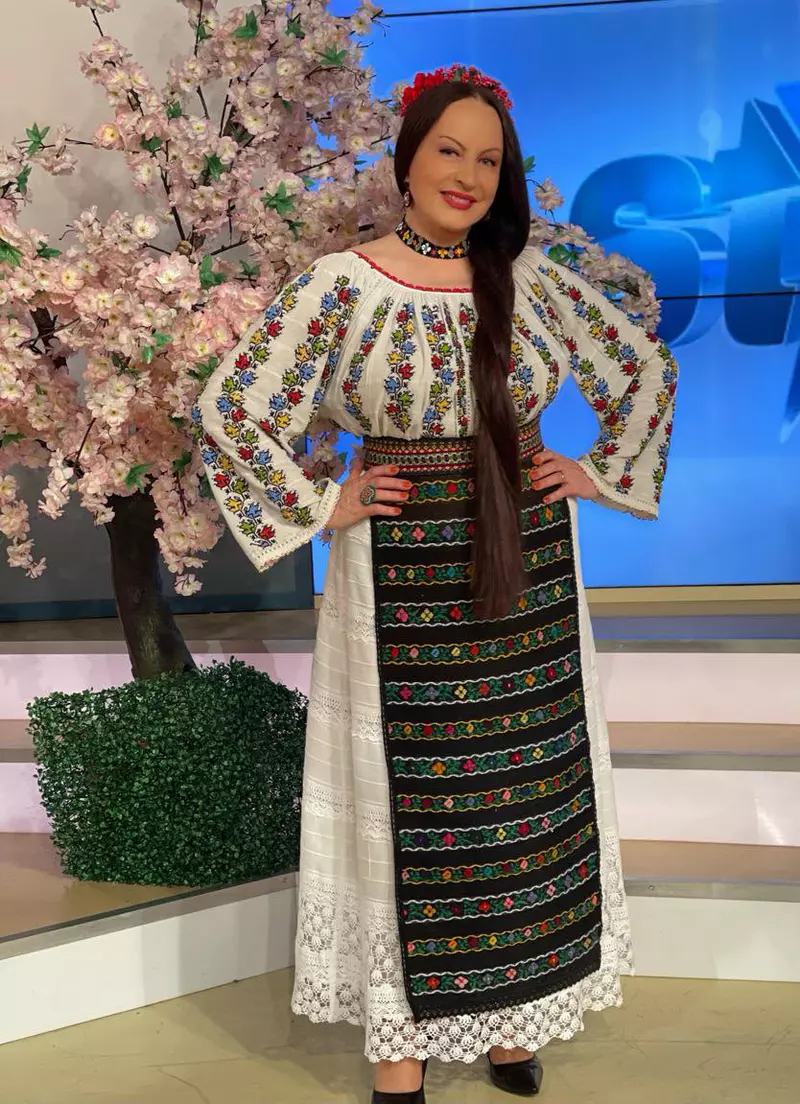 Secretul părului Mariei Dragomiroiu. Nu merge la coafor