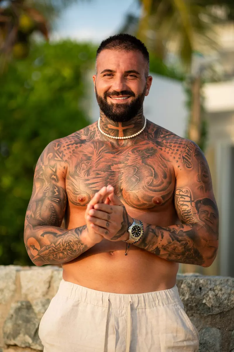 Marcel Andrei, ispita de la „Insula Iubirii”, a lucrat cinci ani în ...